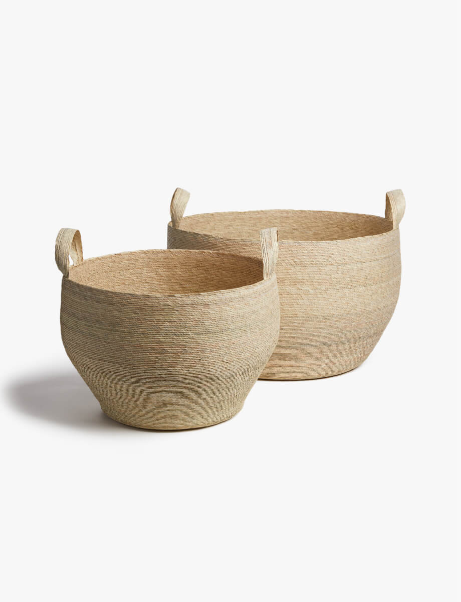 Minimalist Pitcher Design – acubic.io